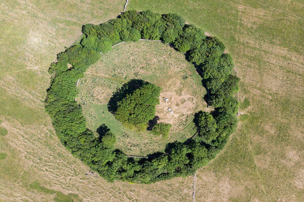 Discovering Britain: Minninglow Hill - Geographical