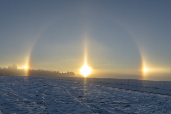 What is an Ice halo or the 22° halo - Geographical