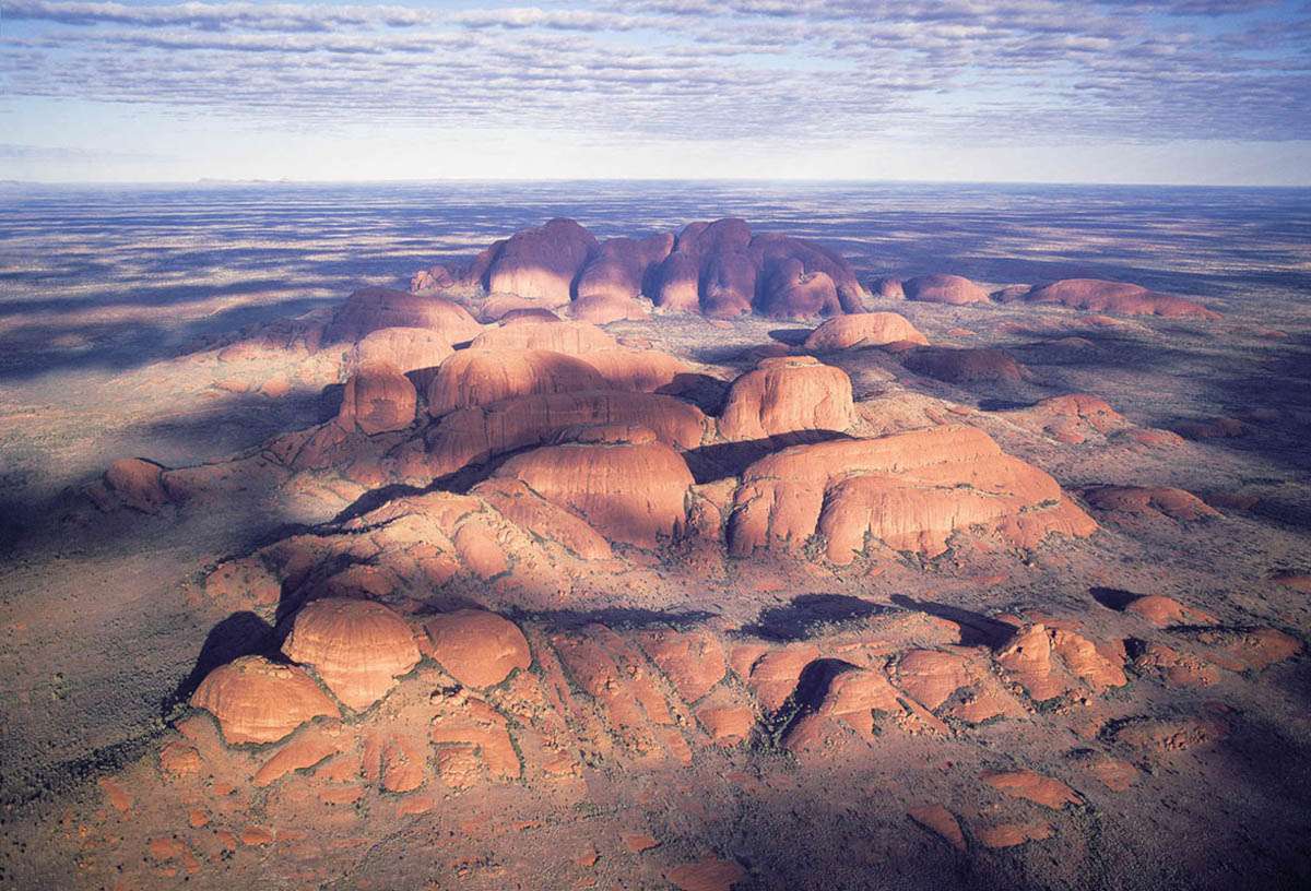 Why Australia's Uluru is closing to climbers - Geographical